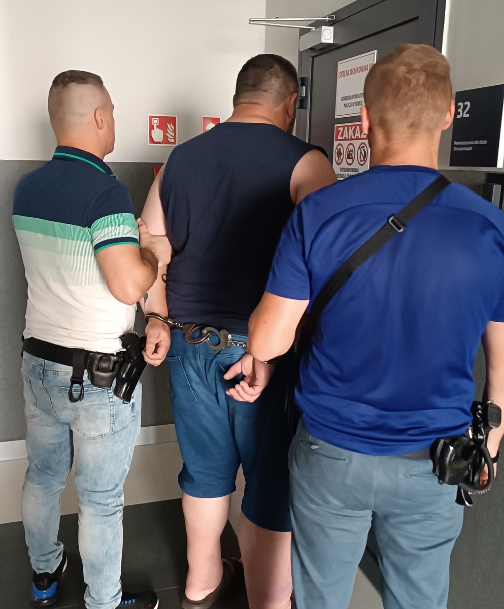 Kierowca z Białorusi przyłapany na kradzieży paliwa w polskiej firmie transportowej ...